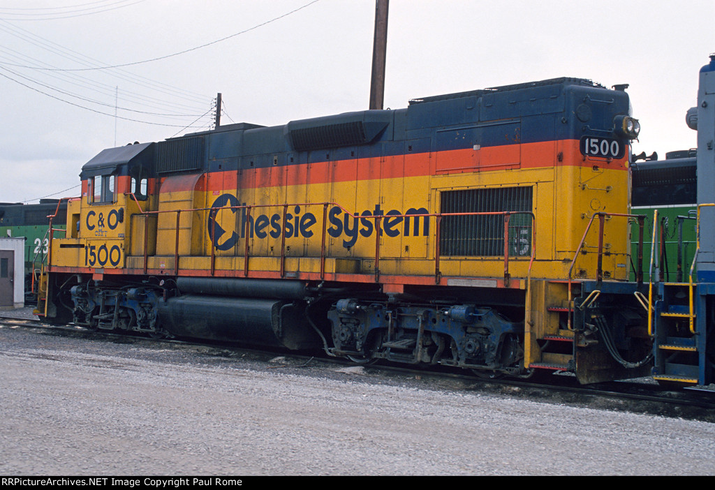 C&O 1500, EMD GP15T, at the BN's Eola Yard